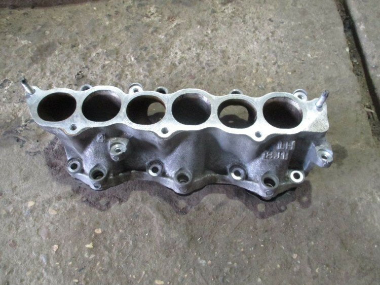 Коллектор вПускной Ниссан Мурано Z50 140038J105 Теана J31 - Нижняя часть на 3,5л с 04 по 08г