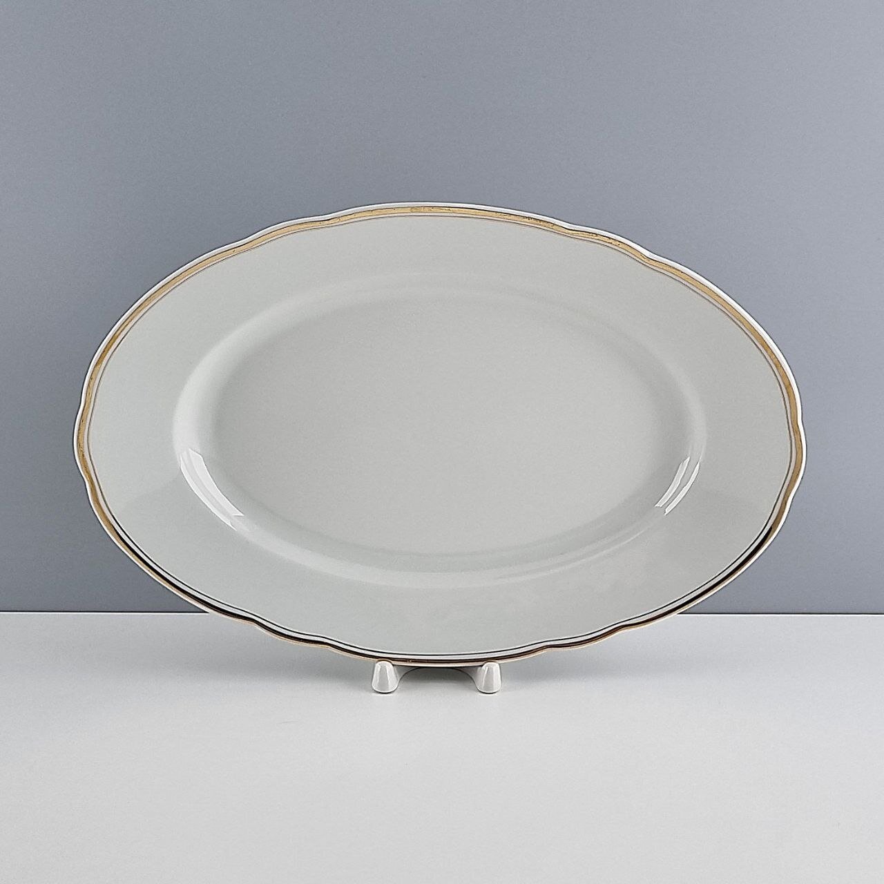 Винтажное блюдо "Золотой кант". Фарфор Cmielow. Польша, 1980-е.