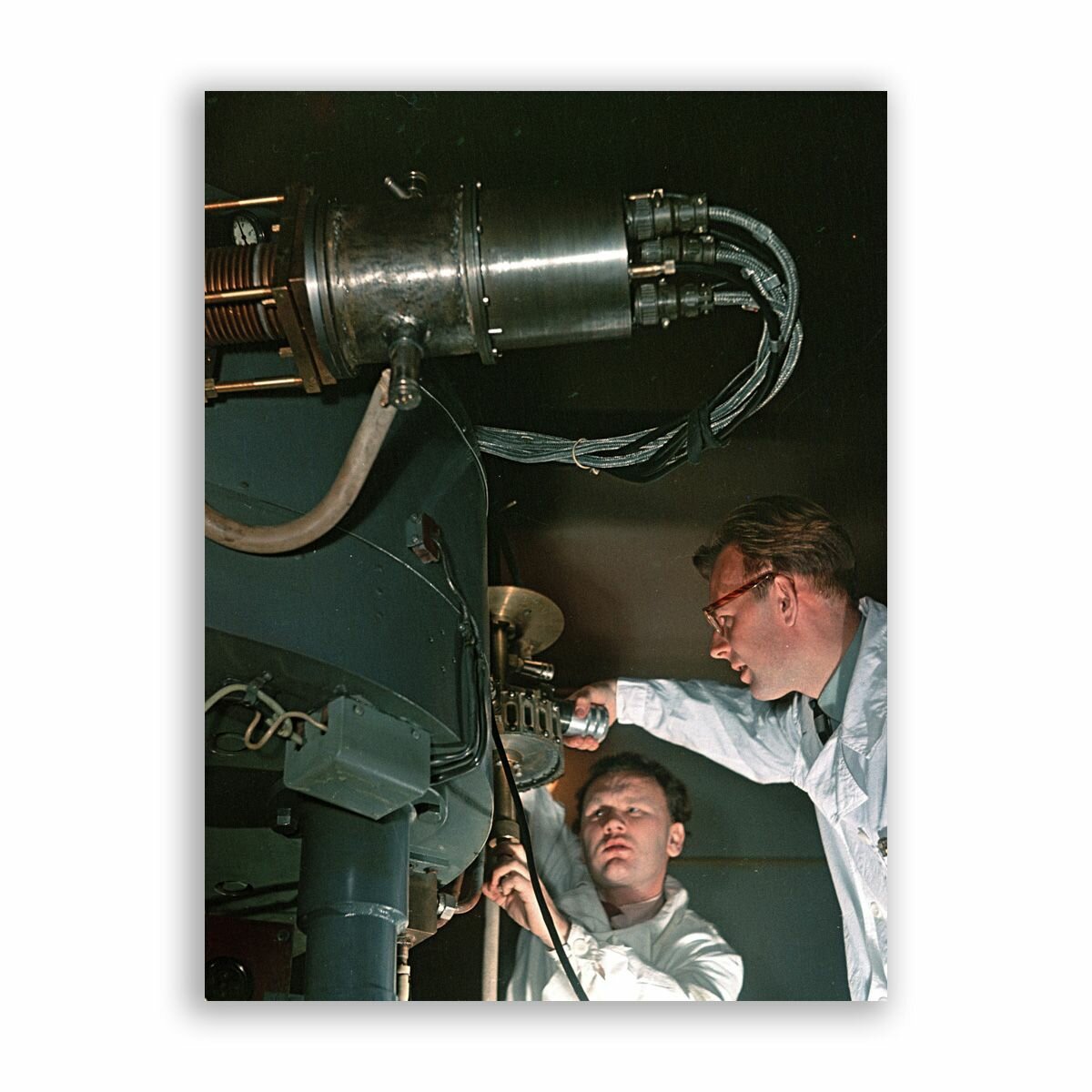 Советский постер, плакат на бумаге / Советские рабочие / Размер 30 x 40 см