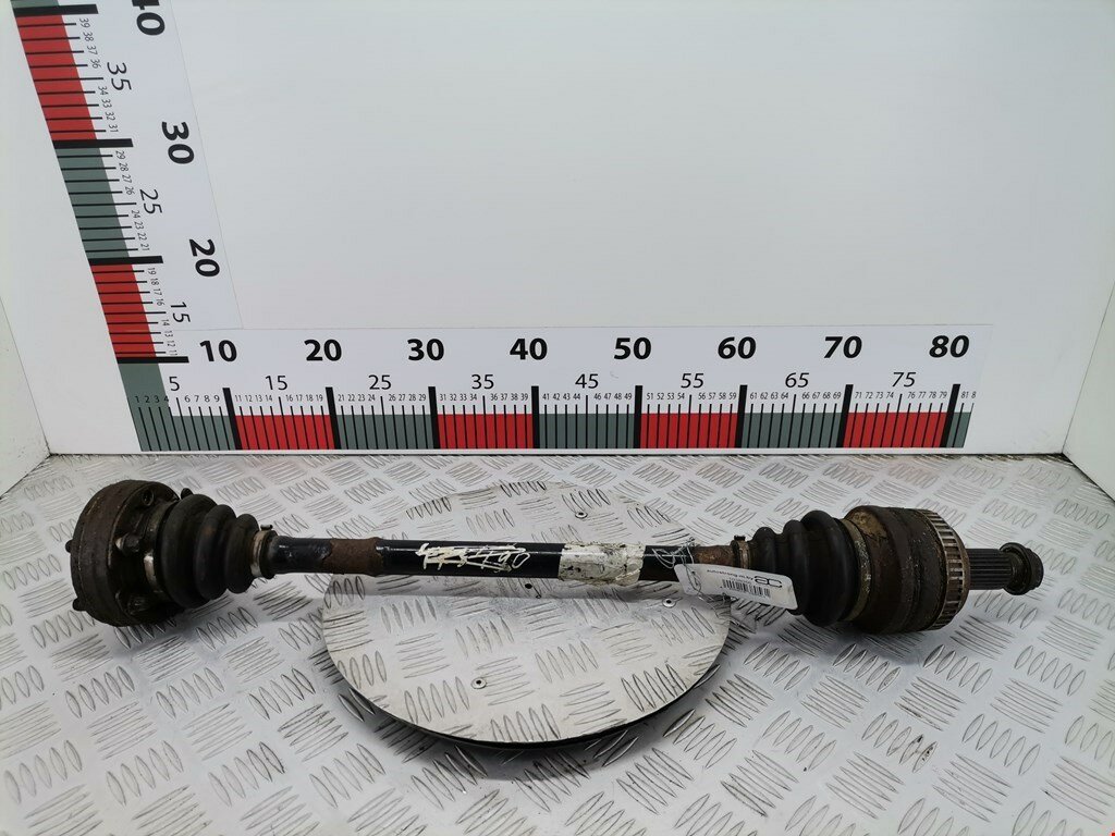 Полуось задняя правая (приводной вал шрус) BMW 3-Series (E90/E91/E92/E93) 33217547076 арт. 1038056