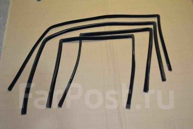 2171 Приора. Бархотка верхняя (П-образная) опускных стекол