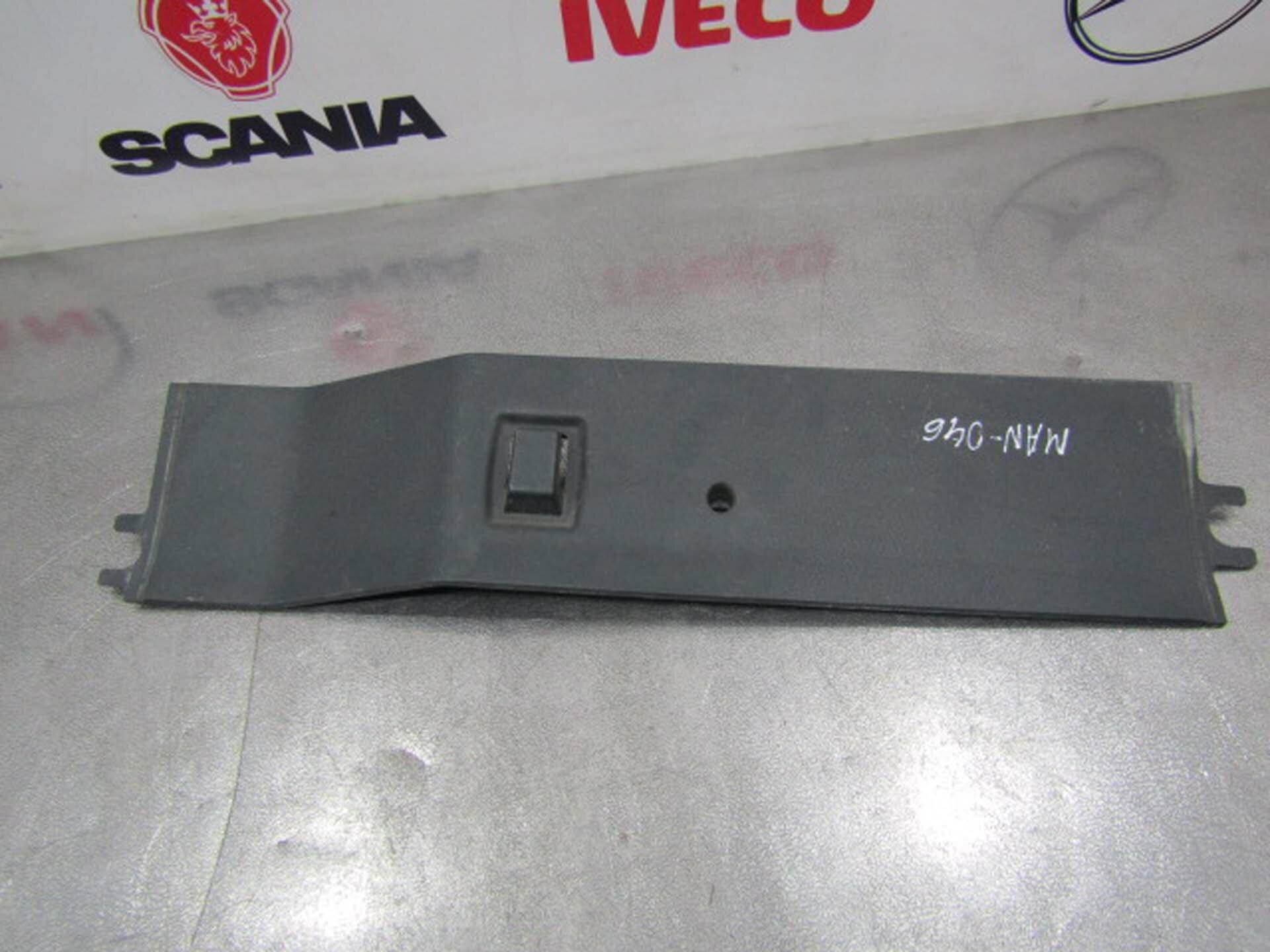 Накладка задней стенки верхняя правая MAN TGS, TGM, TGL, TGA