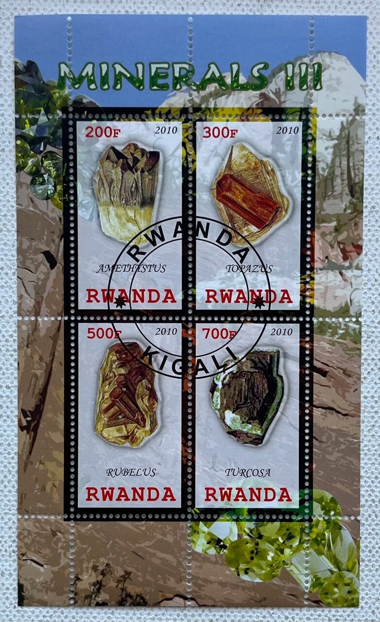 Руанда блок 2010 года Флора Фауна Минералы 2 (4 марки)