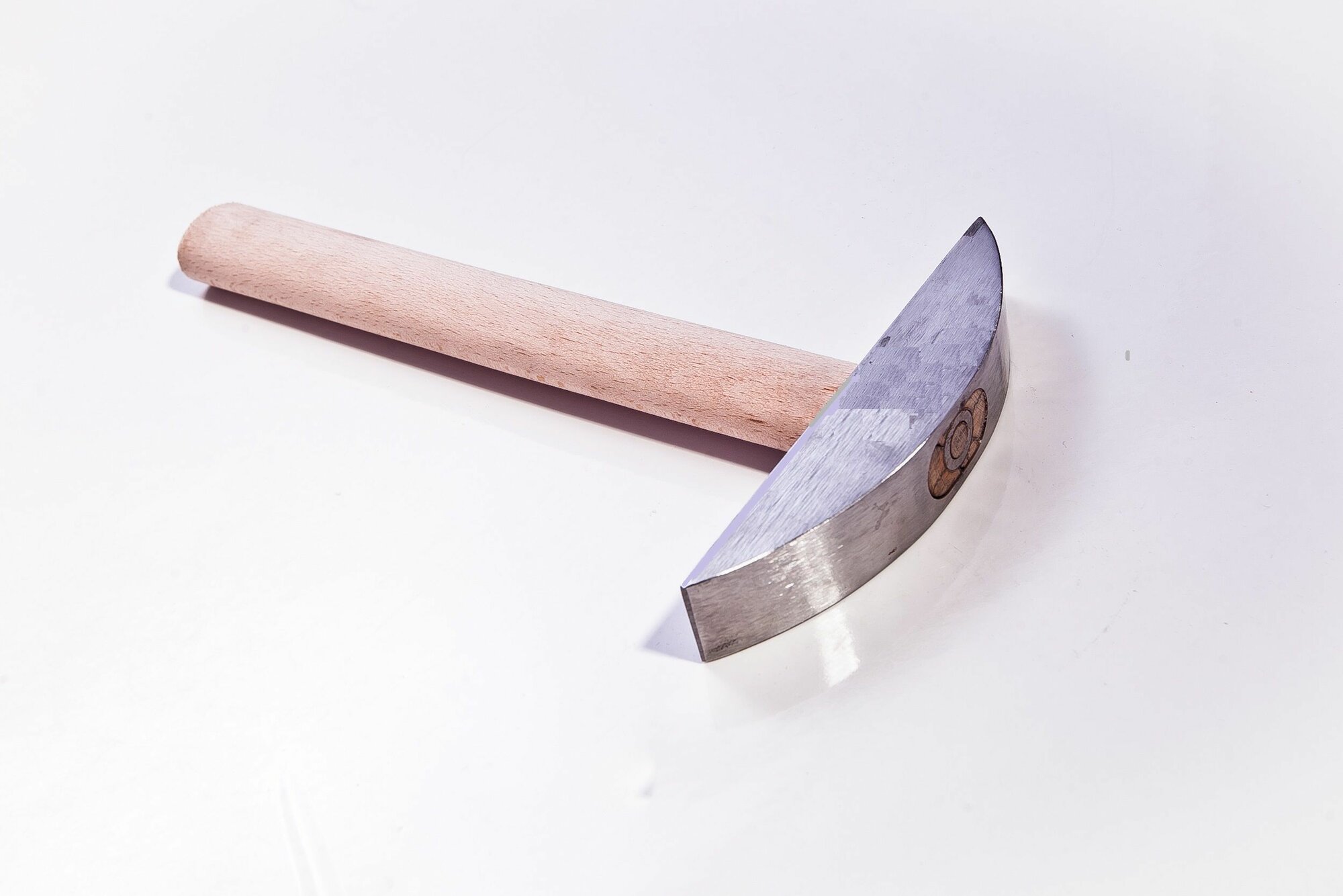 Молоток для смальты (мартеллина) 450 г с победитом