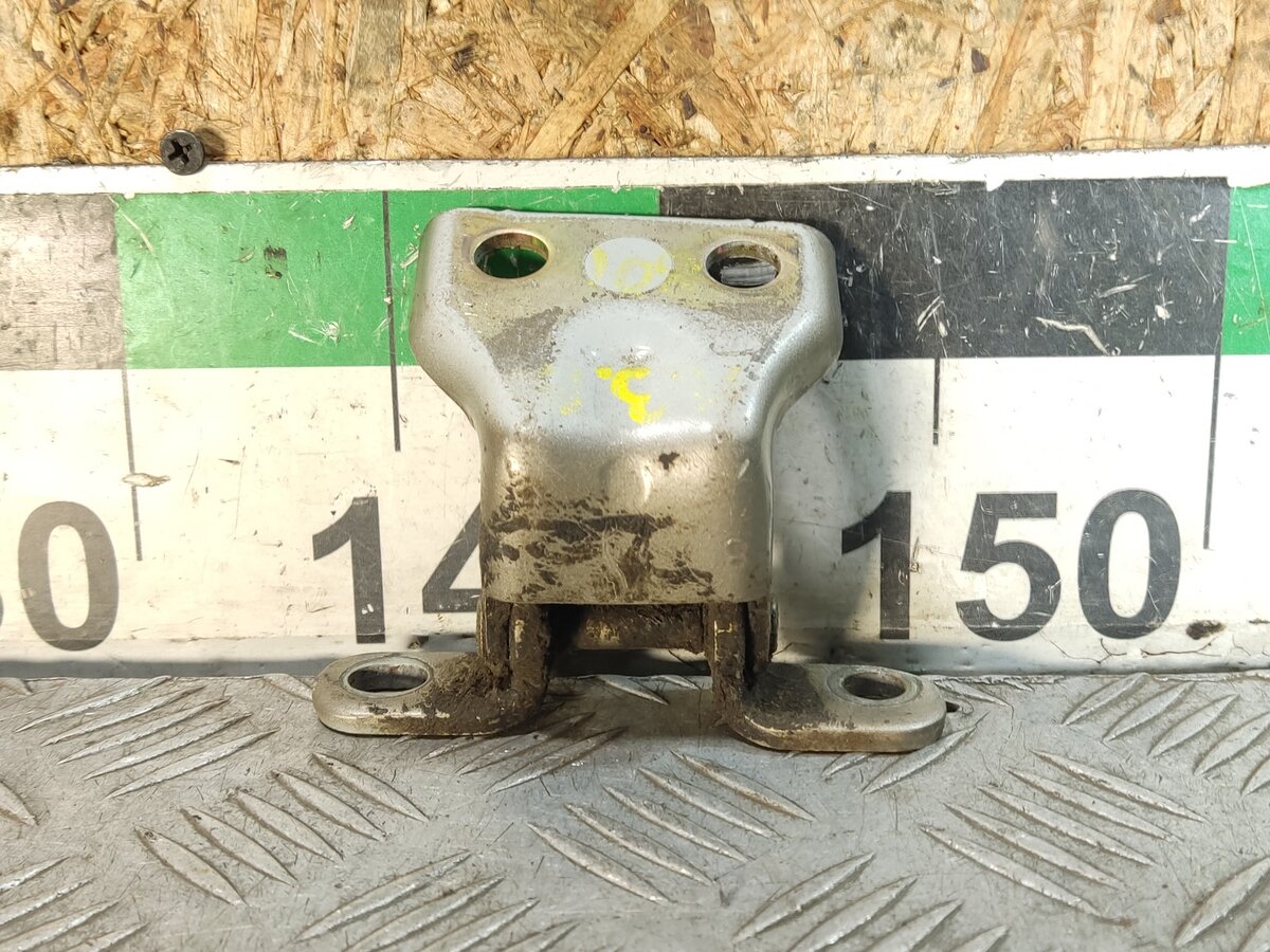Петля двери задней правой верхняя KIA Shuma 2001-2004 0K2AA73210A