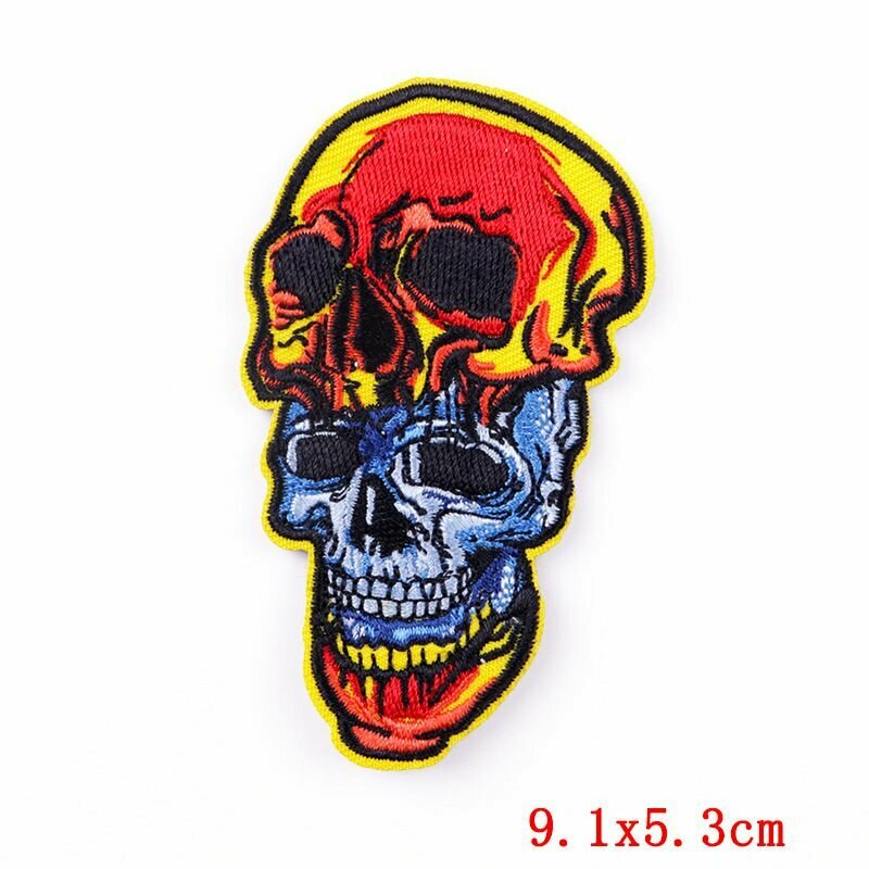 Термонашивка череп нашивка