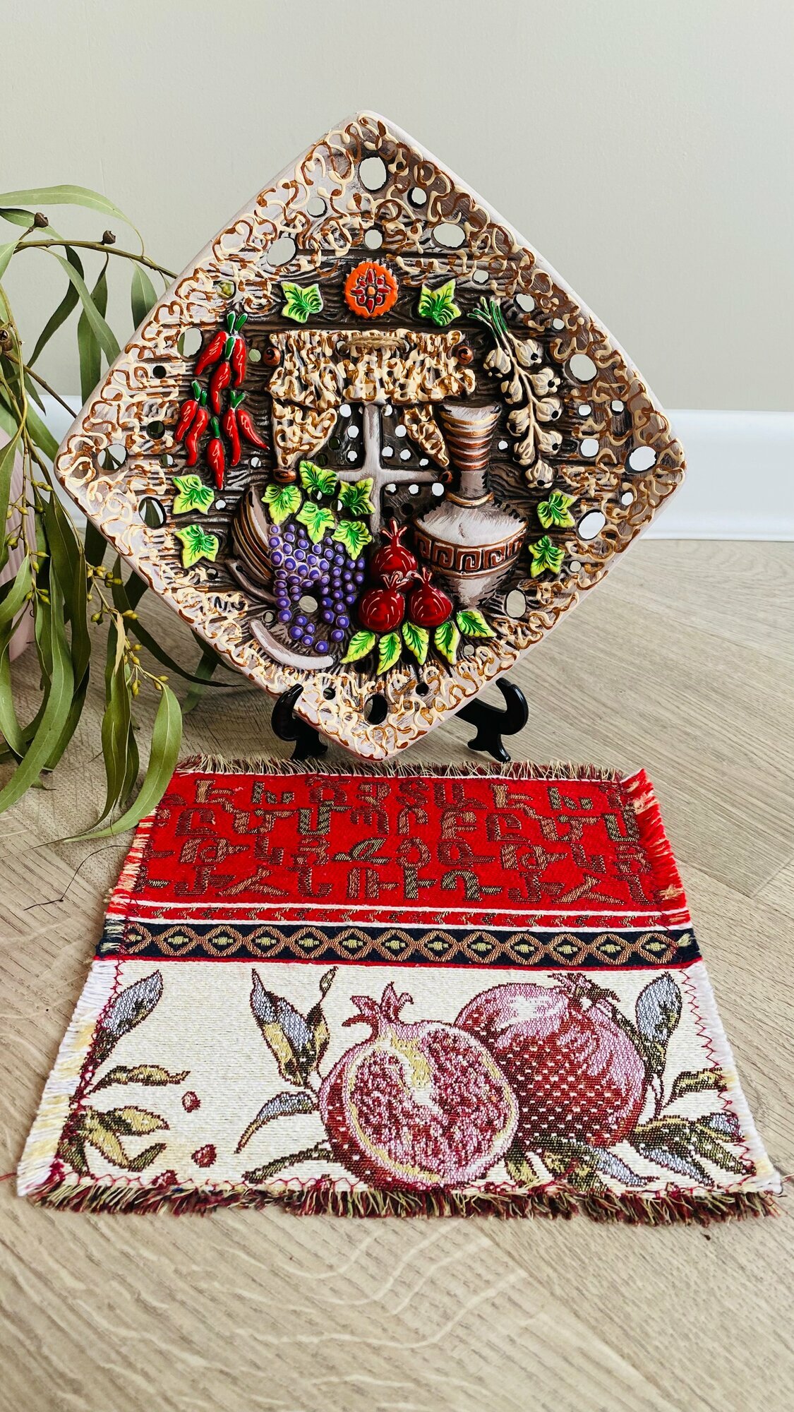 Декоративная тарелка