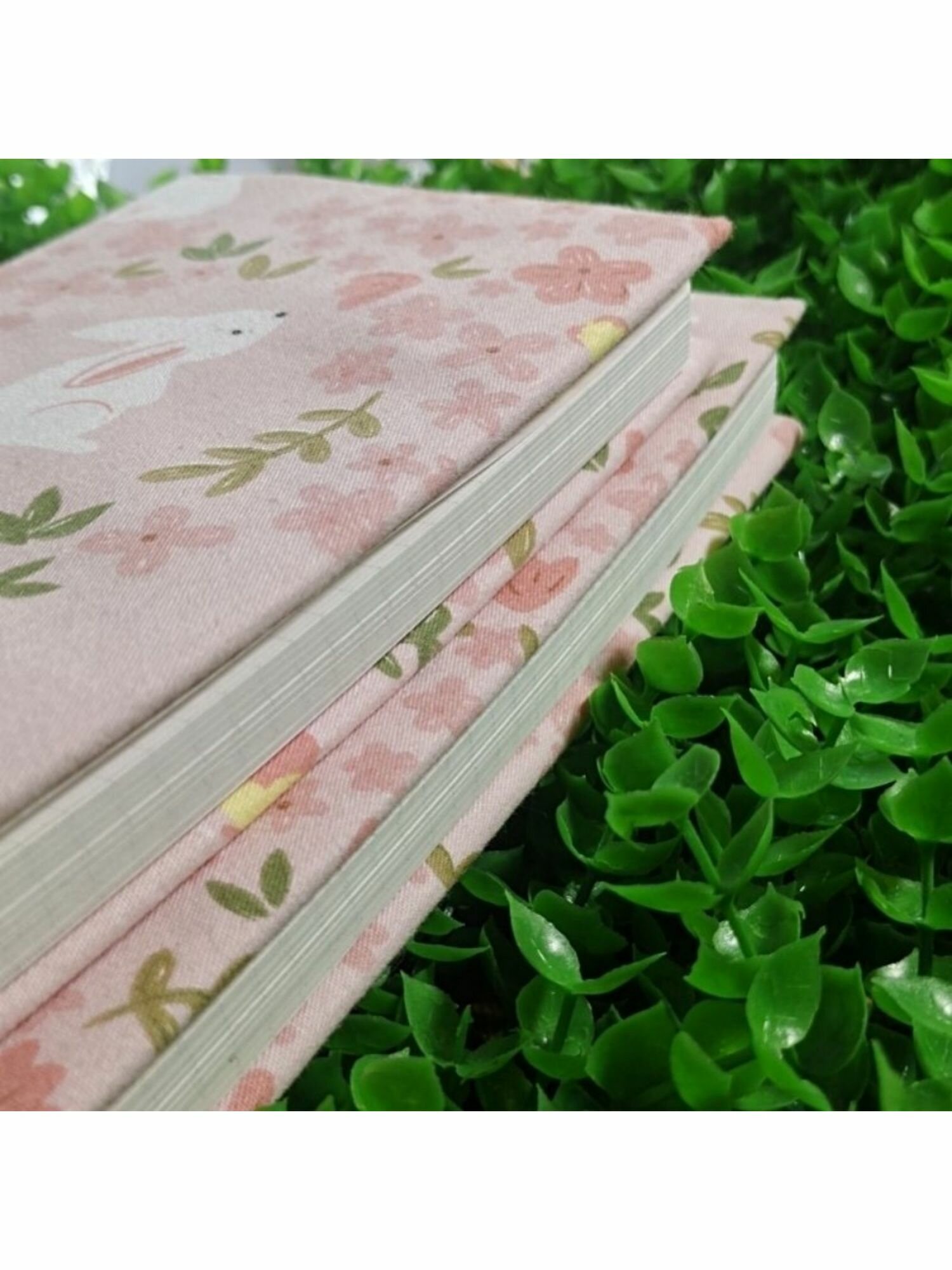 Обложка блокнота формата А6 с Милый узор кролика