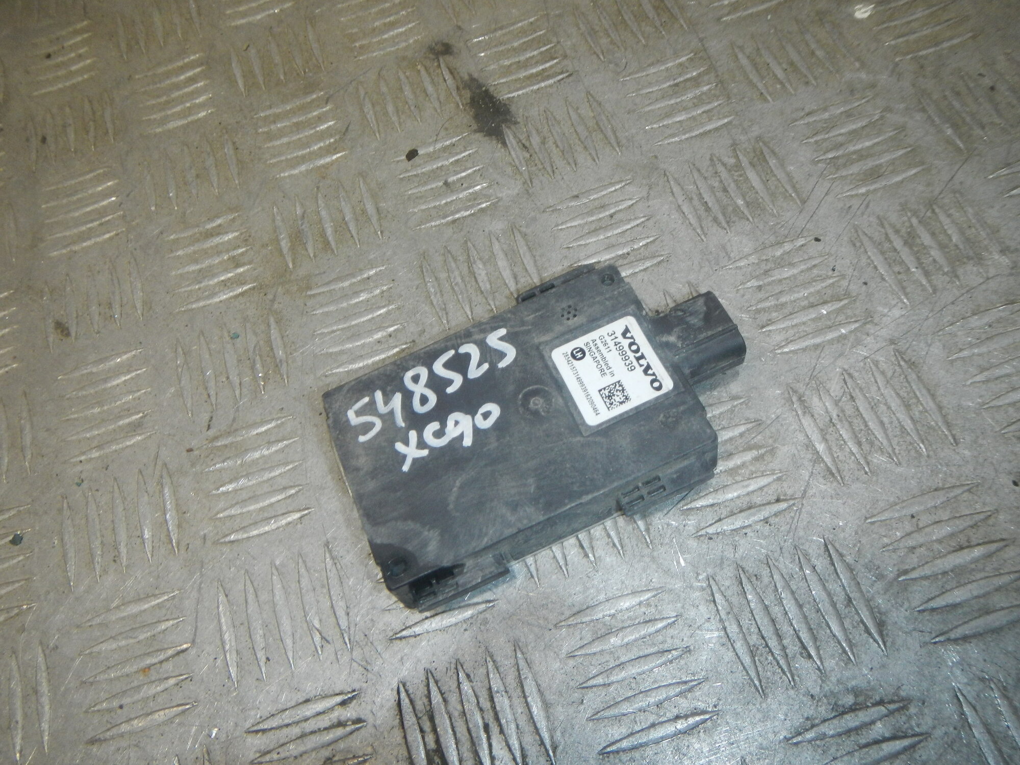 Б/У Блок электронный, Volvo (Вольво)-XC90 (15-) VOLVO XC90 (15-) Радар BSD (Слепых зон), левый Сломано крепление. 548525 ...