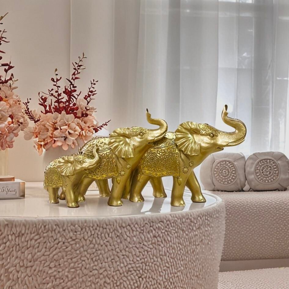 Фигурка литьевой мрамор "Семья слонов" H-15 W-7 L-31 см Цвет: Золото с позолотой