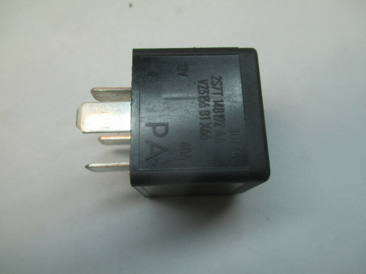 Реле 2S7T14B192AA 1425752 40 Ам V23136-B1-X66 Форд Фокус 2 - Черное 4-ре контакта