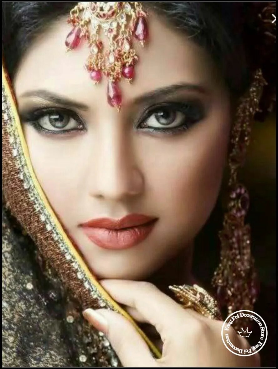 Алмазная мозаика на подрамнике "Индийская невеста" круглые бриллианты 40х50см