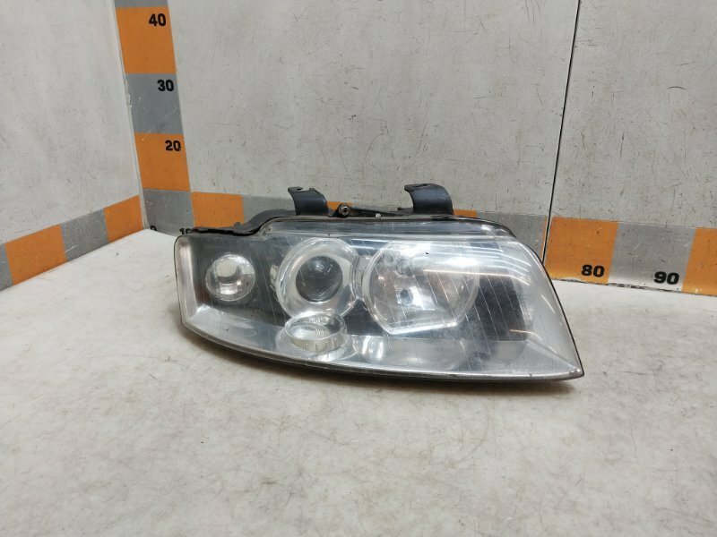 Б/У Не оригинал TAIWAN Фара правая Audi A4 2003 B6 447035 VAG арт. 8E0941030F