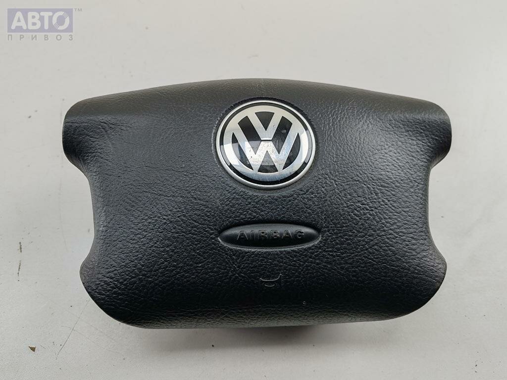 Подушка безопасности (Airbag) водителя Volkswagen Passat B5+ (GP)