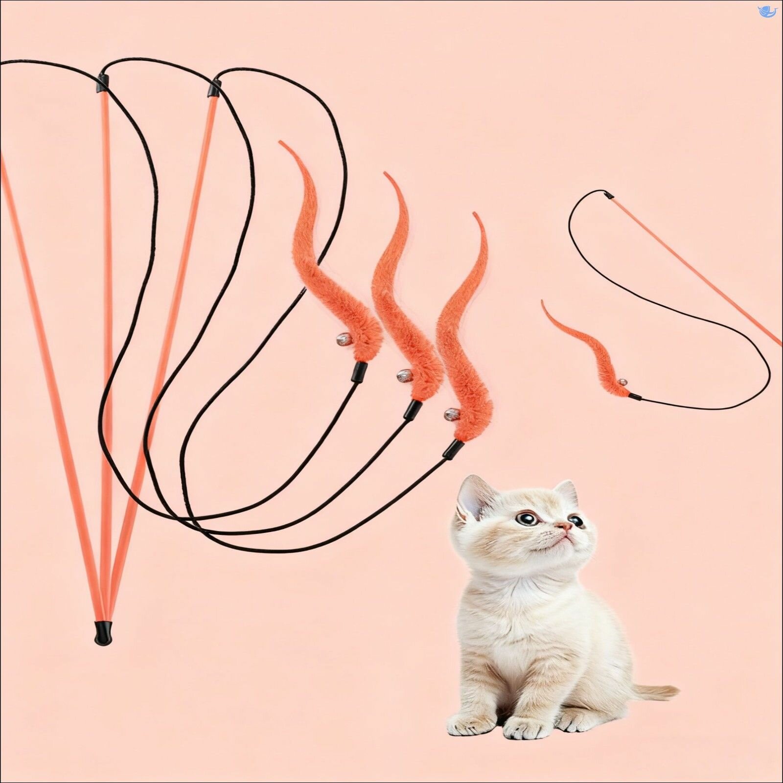 Ловушка для кошек в виде оранжевой гусеницы