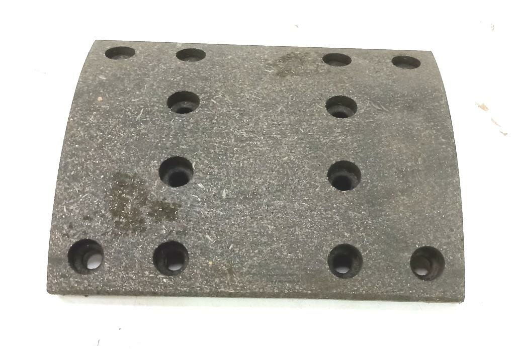 Накладка тормозная задняя 410*220 (12 отверстий) WG9761450185 Оригинальная