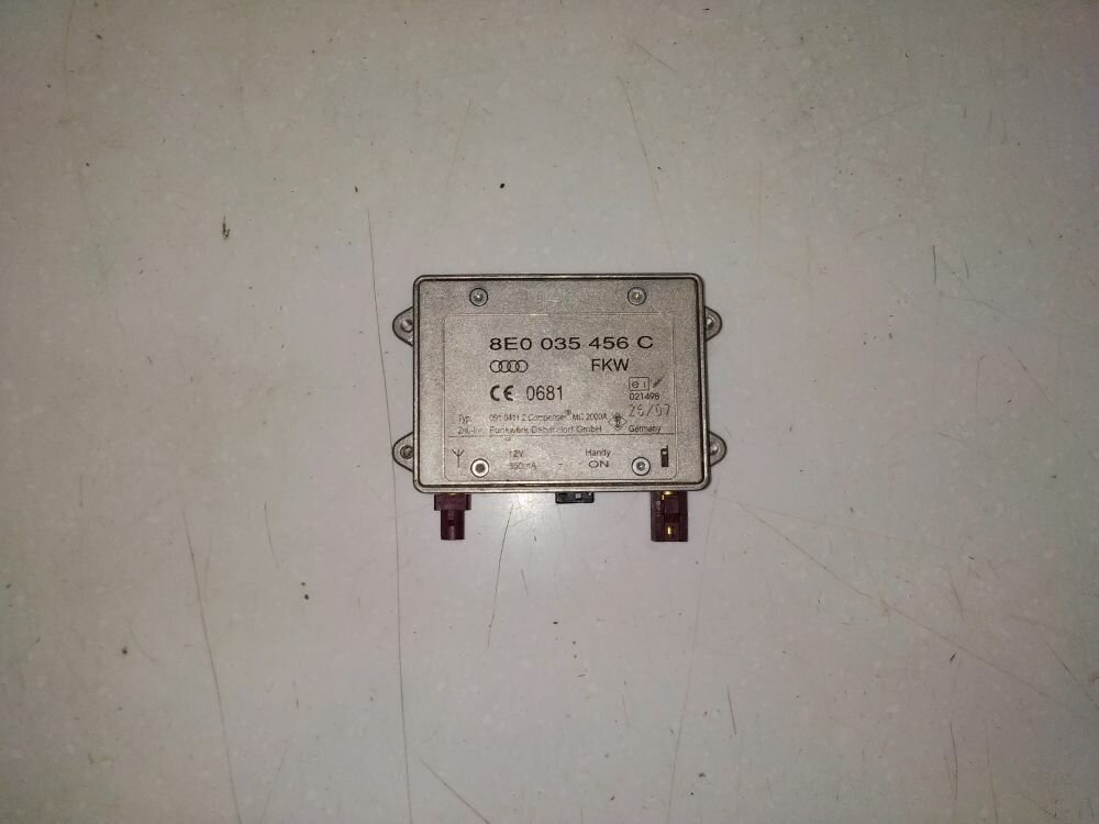 Блок усилителя антенны Audi A6 C6 4F 8E0035456C