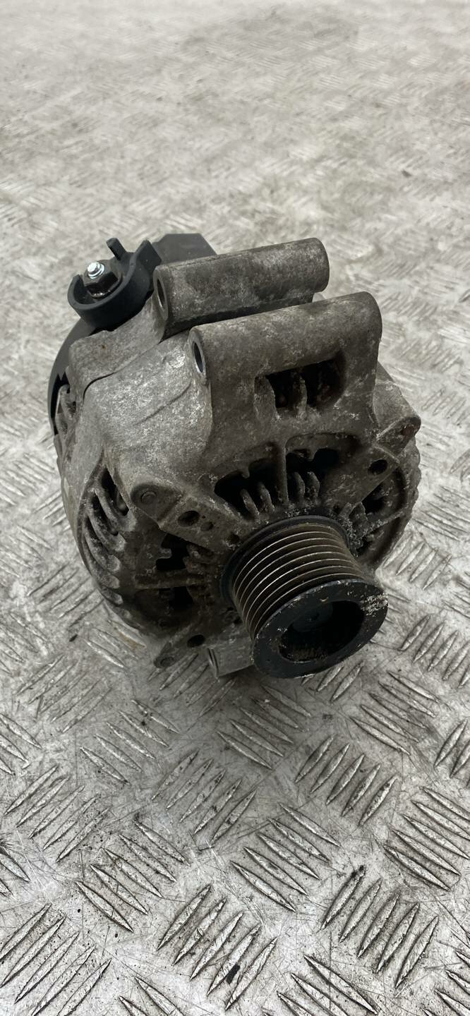 Генератор для BMW 3 F30/F31/GT F34 3.0 OEM 12317638337