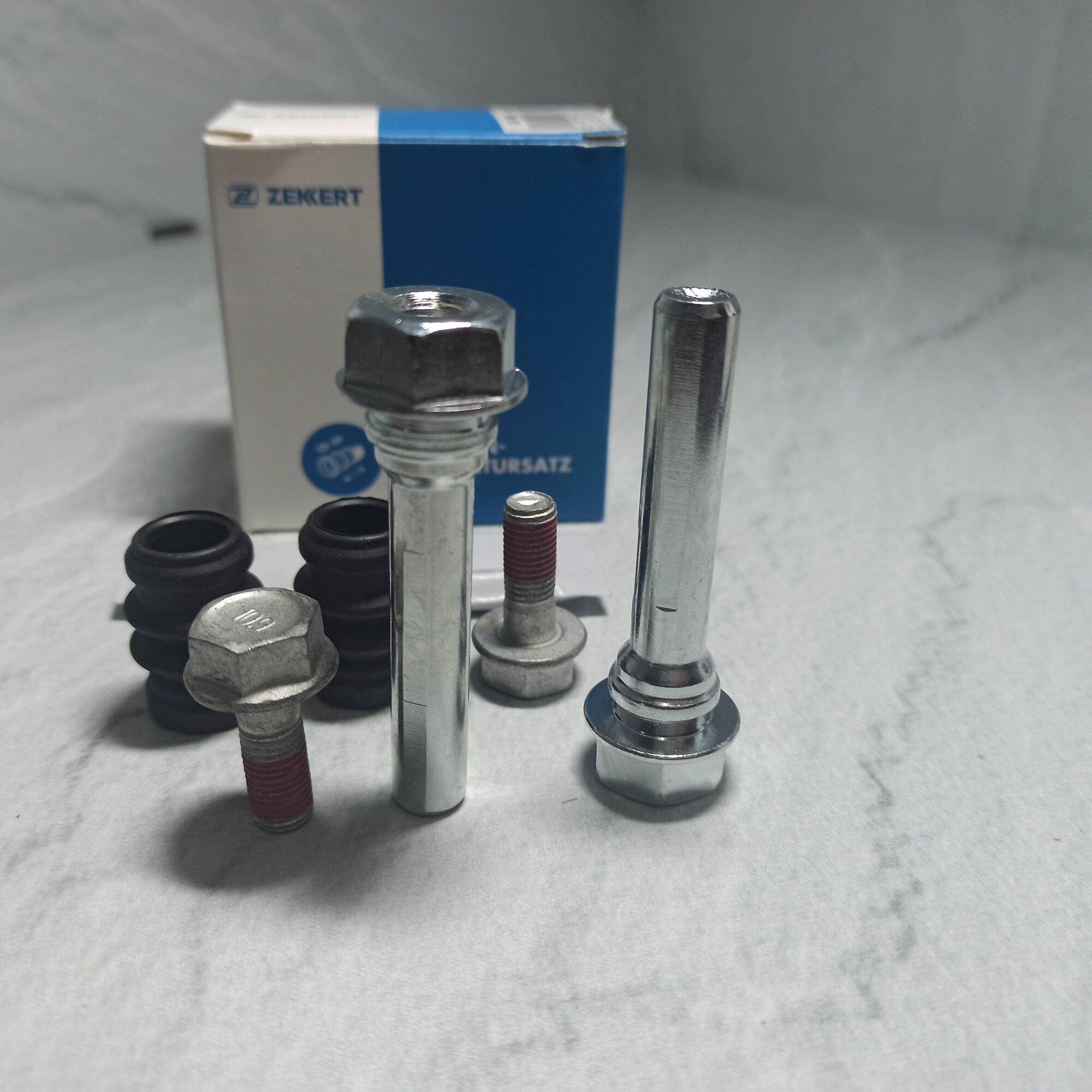 Комплект направ. тормозного суппорта перед. Mitsubishi L200 III, IV 05-, Pajero Sport II 08- Zekkert BR-1400