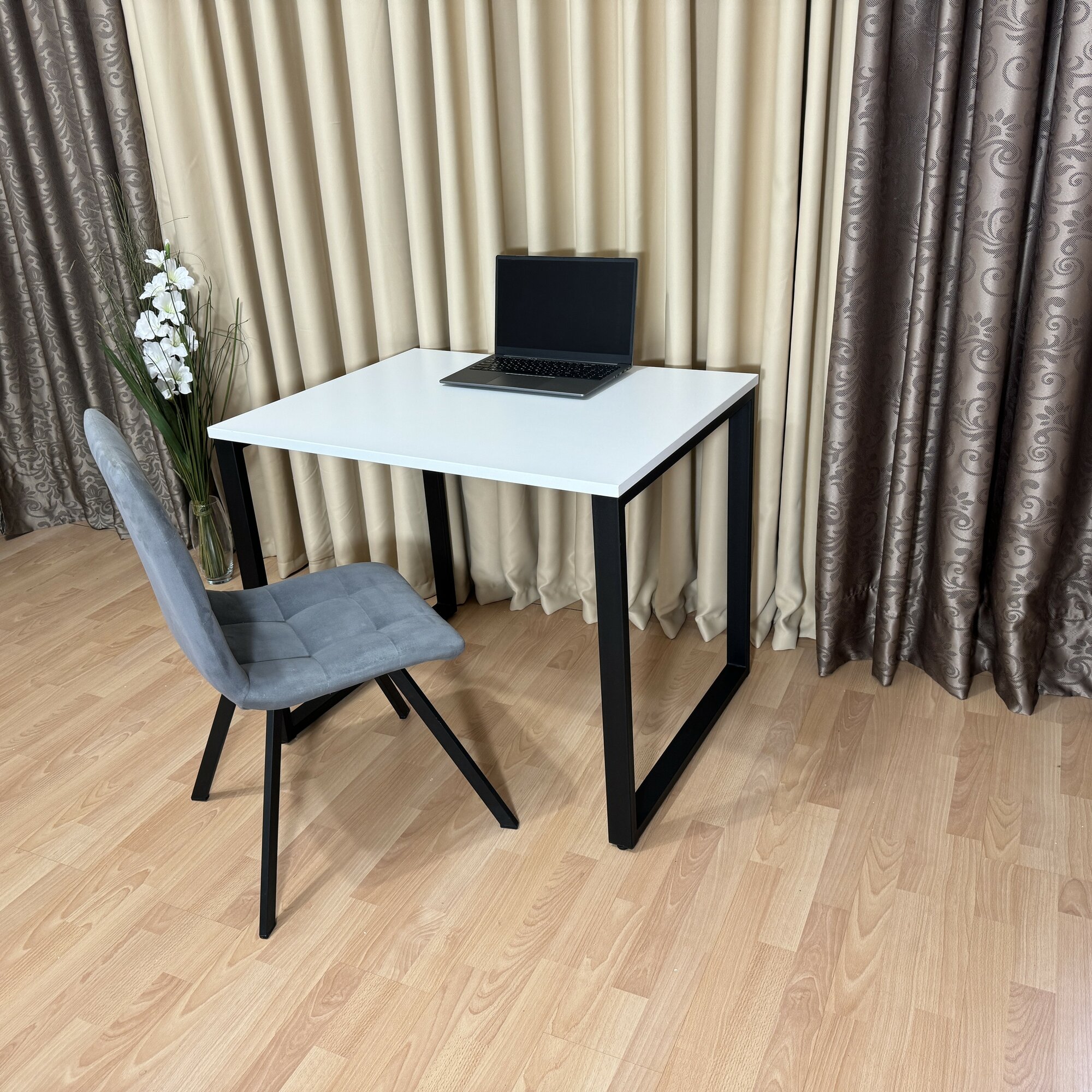 Компьютерный стол лофт Белый 90*70 см. Черные ножки