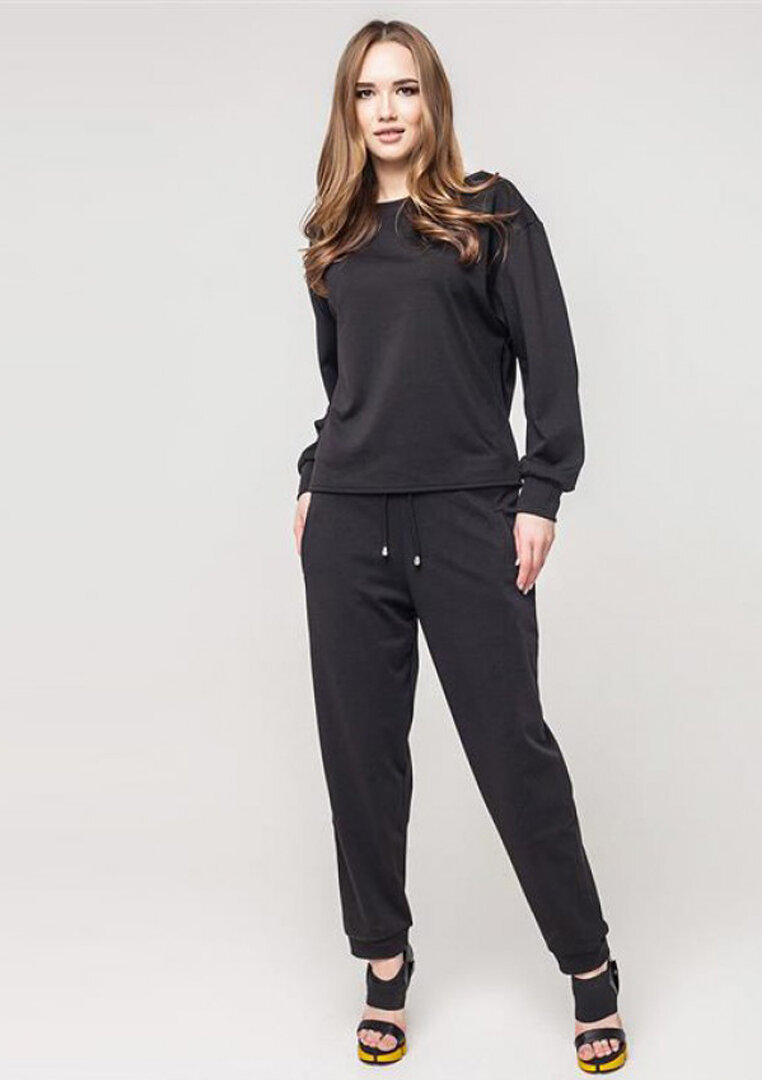 Костюм спортивный