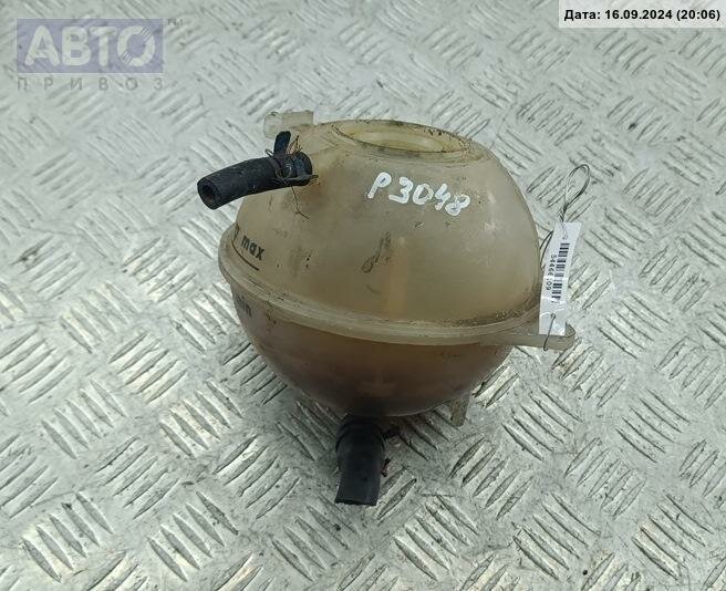 Бачок расширительный Volkswagen Passat B4