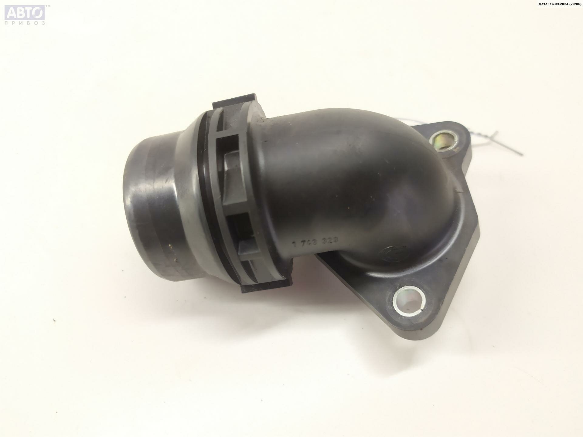 Фланец (тройник) системы охлаждения BMW 3 E46 (1998-2006)