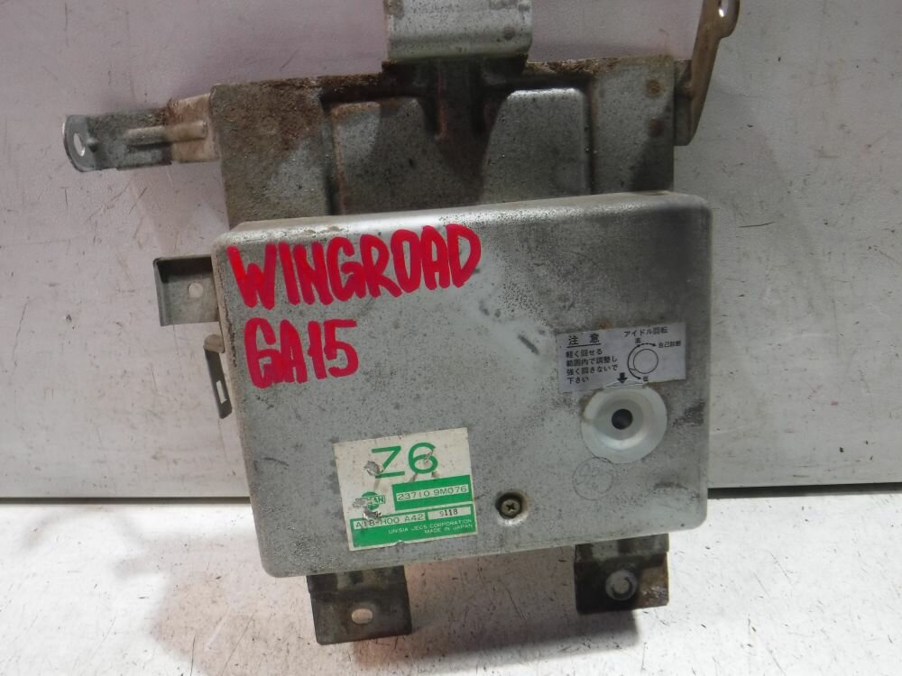 Блок управления двигателем Nissan Wingroad 237109M076
