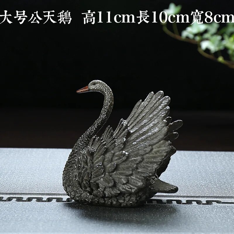 Цветная чайная тарелка Лебедь Золотая Жаба Пиксу Черный, Large male swan