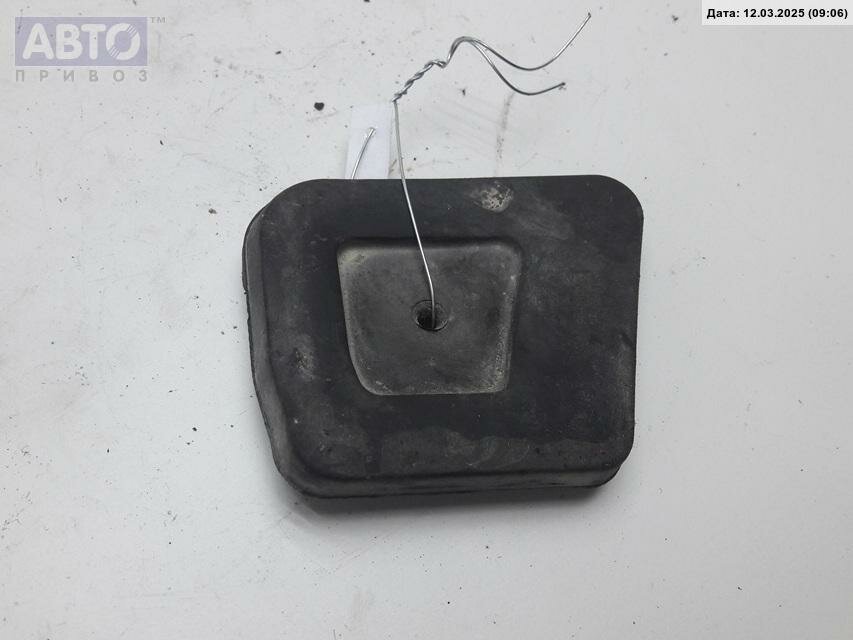 Кронштейн крепления Volkswagen Passat B5+ (GP)