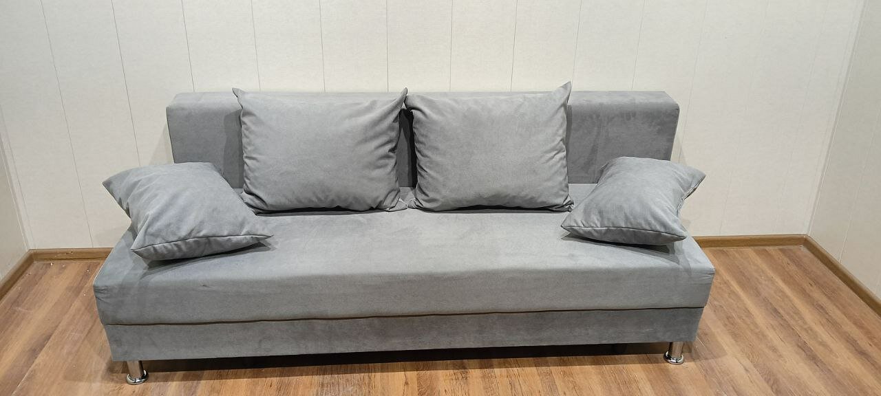 Диван еврокнижка серый велюр с подушками, с ящиком для белья, 1900х720х810(1900х1280)