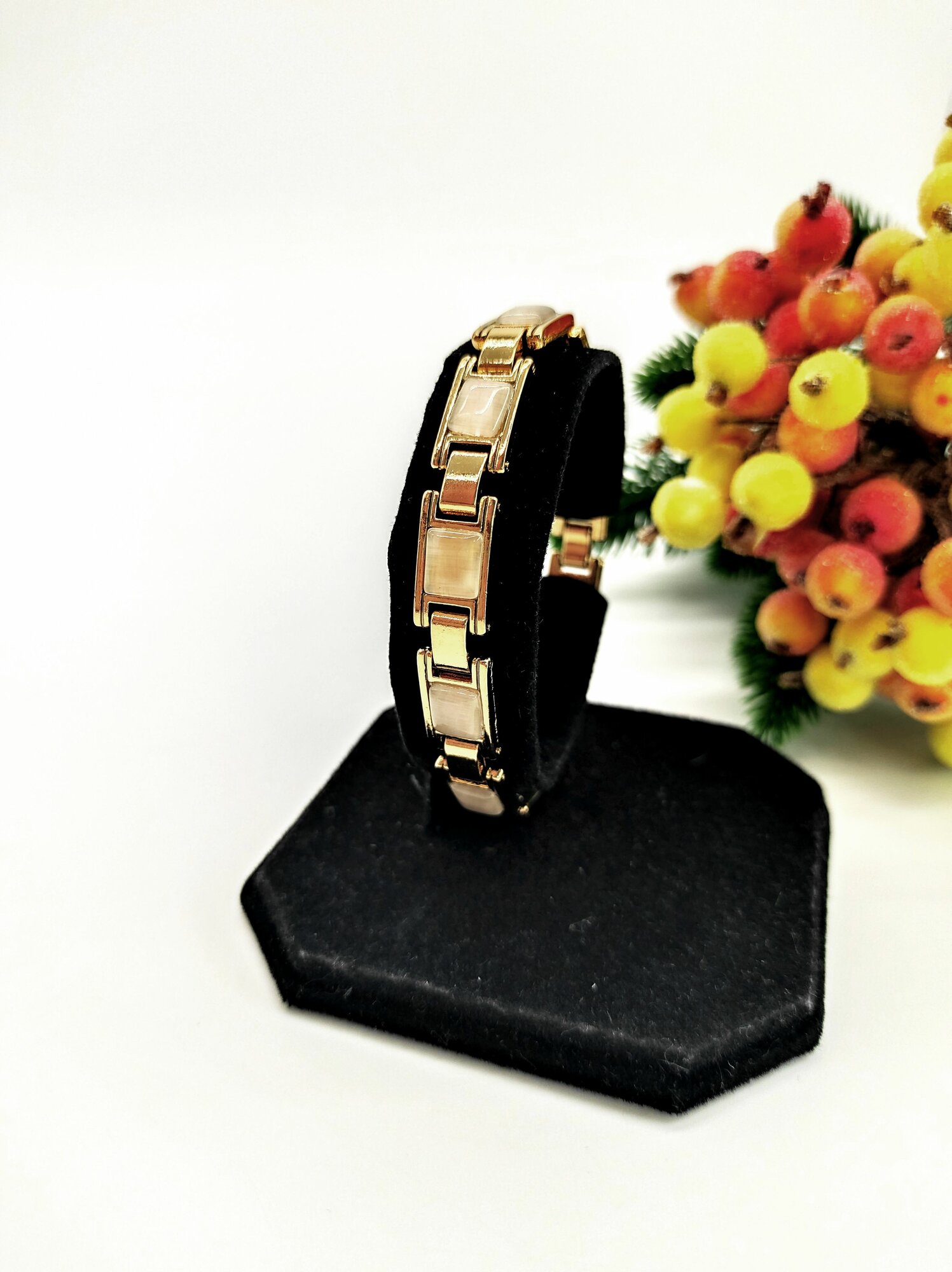 Браслет, искусственный камень