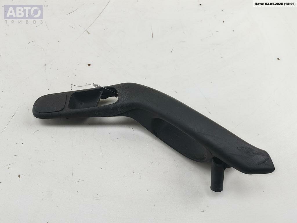 Ручка двери внутренняя задняя правая Volkswagen Passat B4