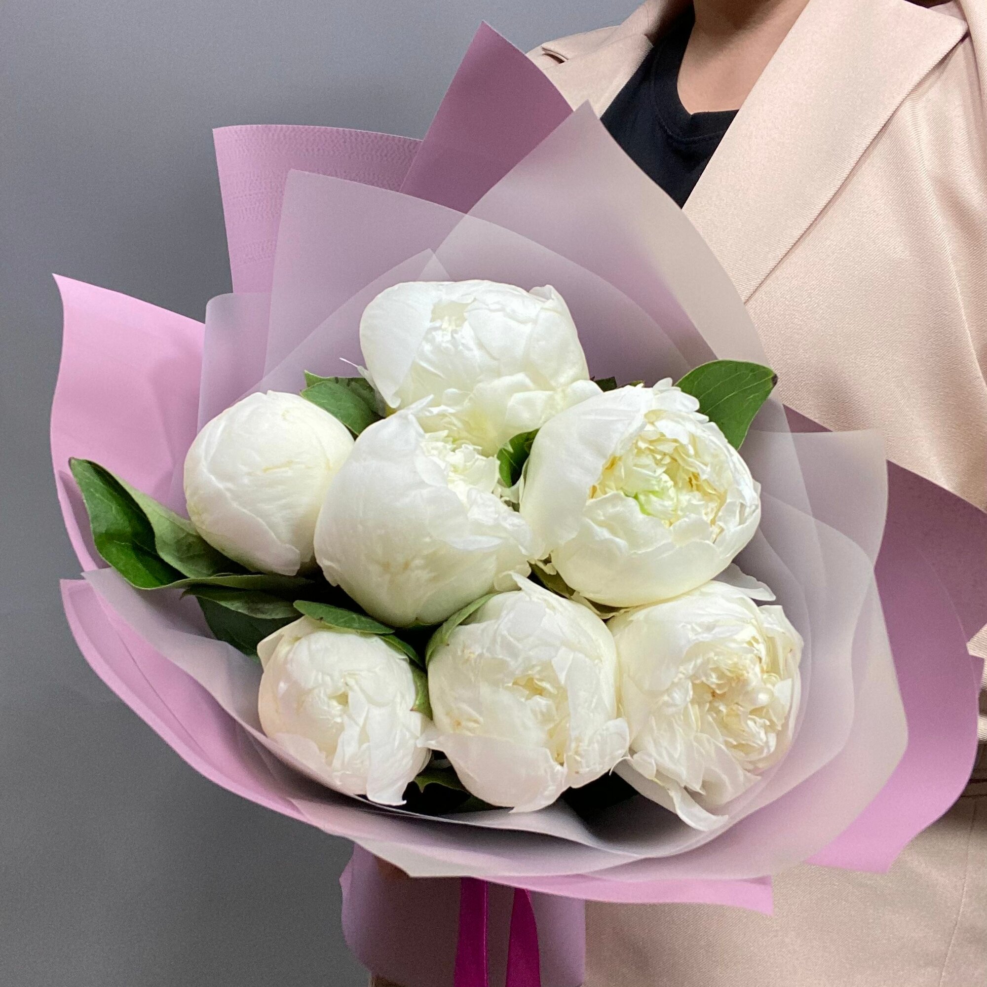 Букет пионов (пионы), высота букета 40 см, ширина букета 15 см