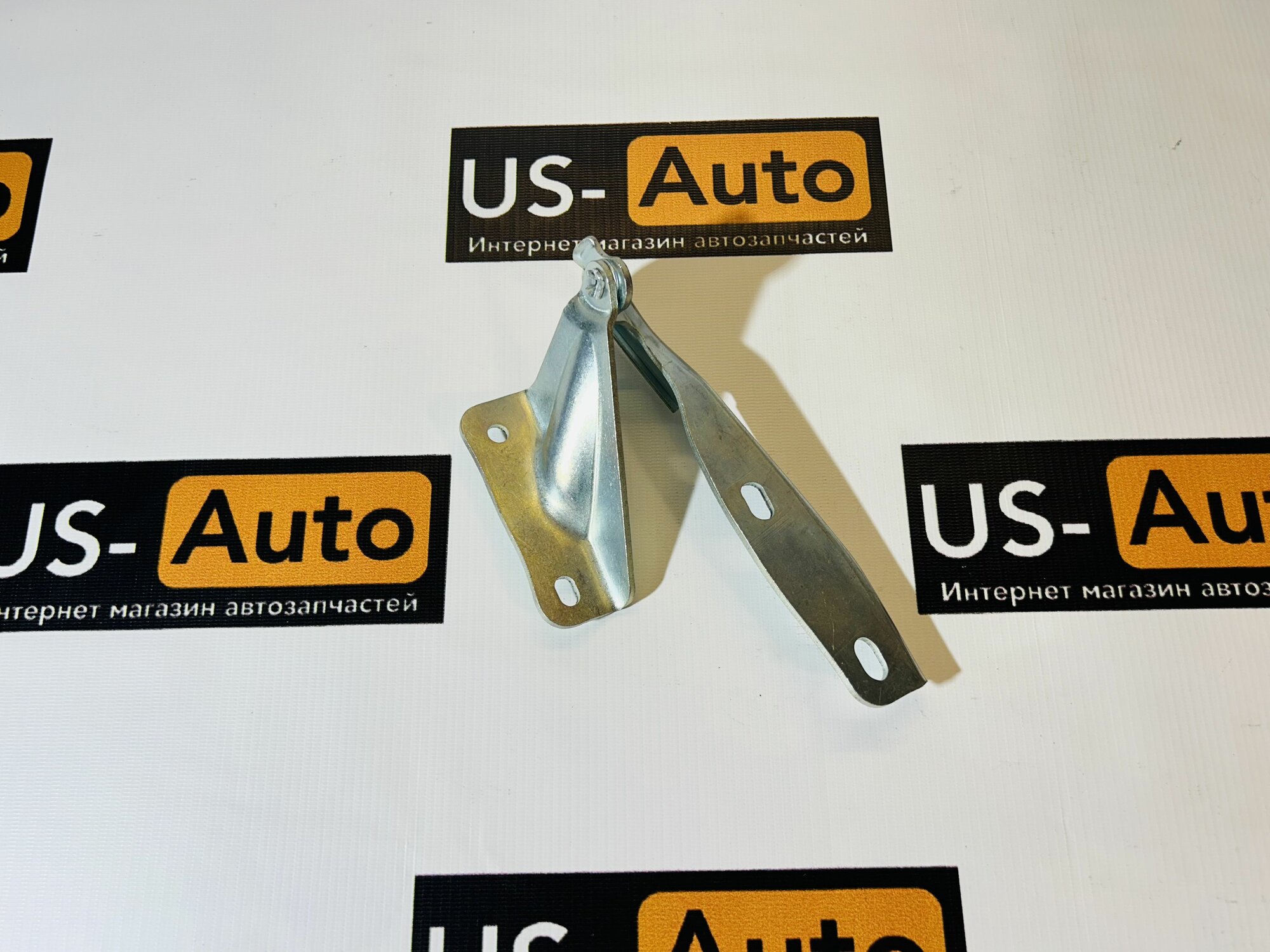 Петля капота правая для ВАЗ 2190, Лада Гранта, Lada Granta, Лада Калина 2, Lada Kalina II