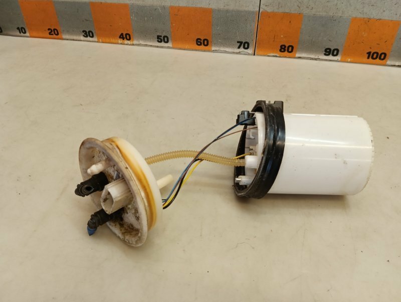 Б/У Бензонасос Насос топливный Volkswagen Polo 5 403947 VAG арт. 6RU919051A