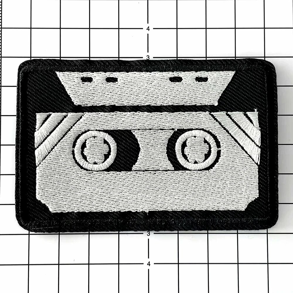 Черная вышитая нашивка кассеты SinKon86