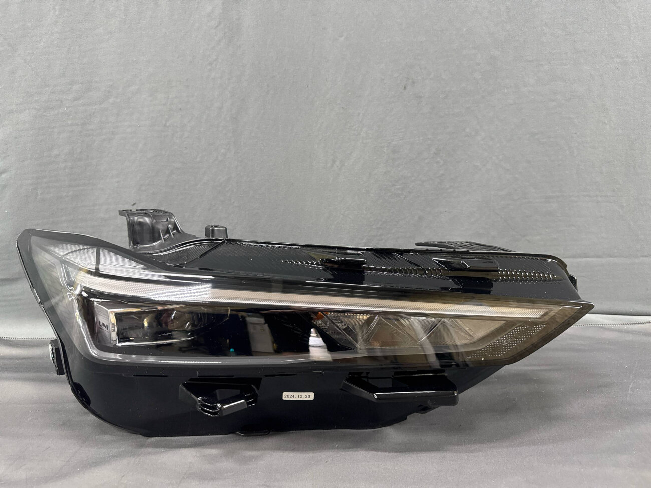 Фара Changan UNI-V