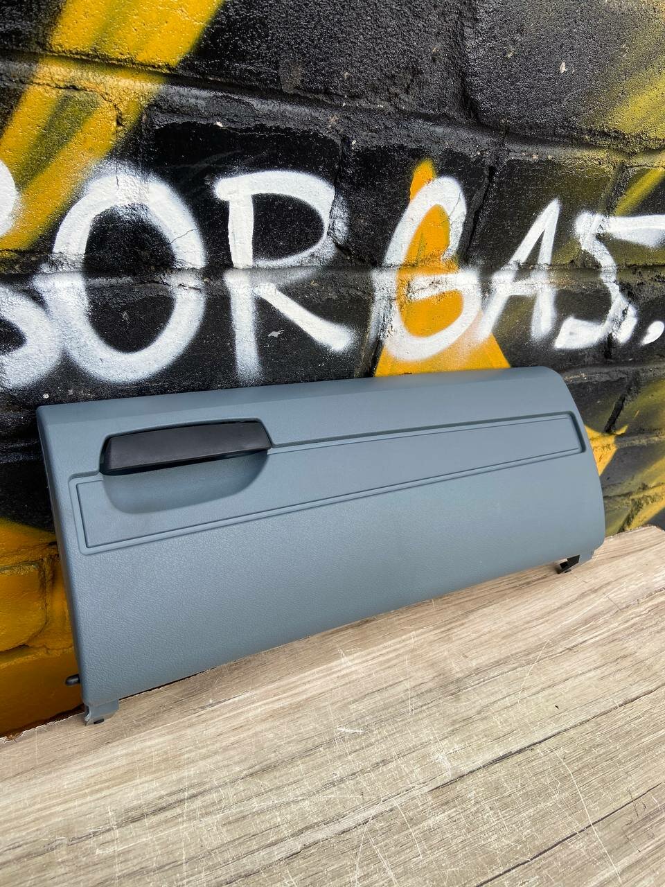 Крышка правого бардачка, нового образца, для автомобилей ГАЗель до Бизнес