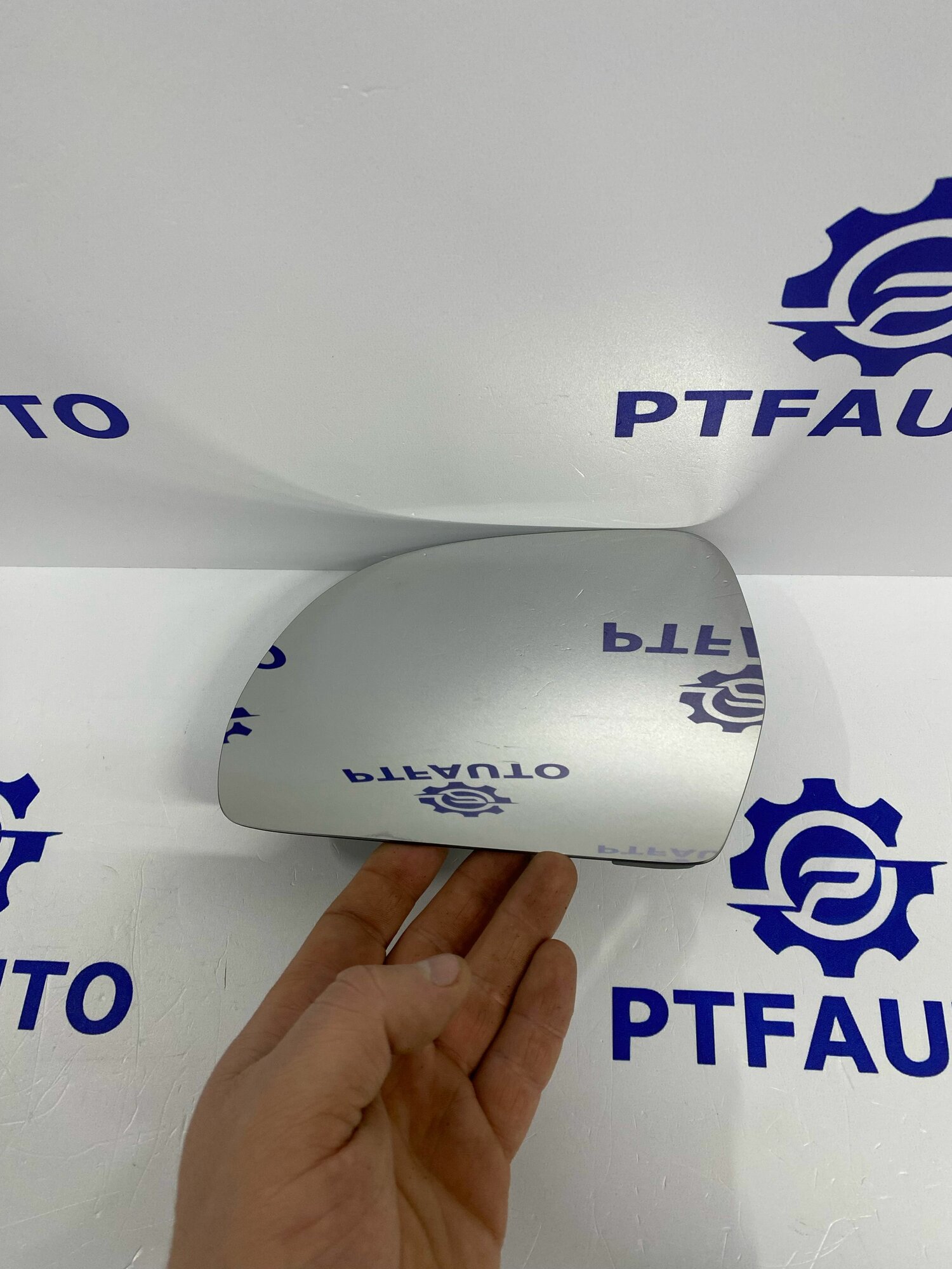 Зеркальный элемент левый Audi A3