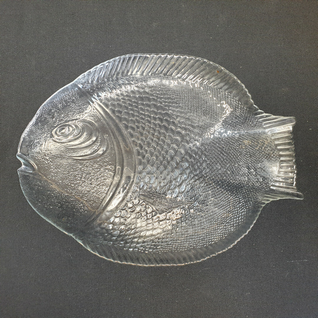 Поднос-блюдо стеклянный "Рыба Камбала". винтаж СССР