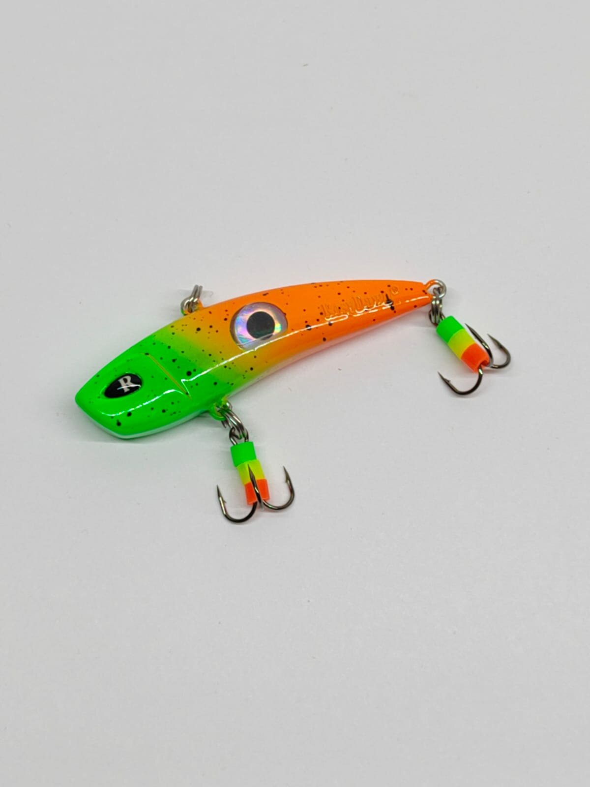 Раттлин на форель со светодиодами Boomer мигающий, триколор, 67мм, 9.5 гр. #12