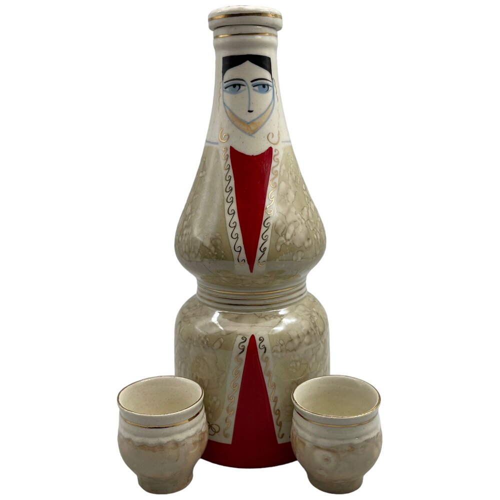 Фарфоровый штоф "Восточная женщина. Москва-80" с 2-мя стопками, 1979-1980 гг, Ереванский ФЗ, СССР