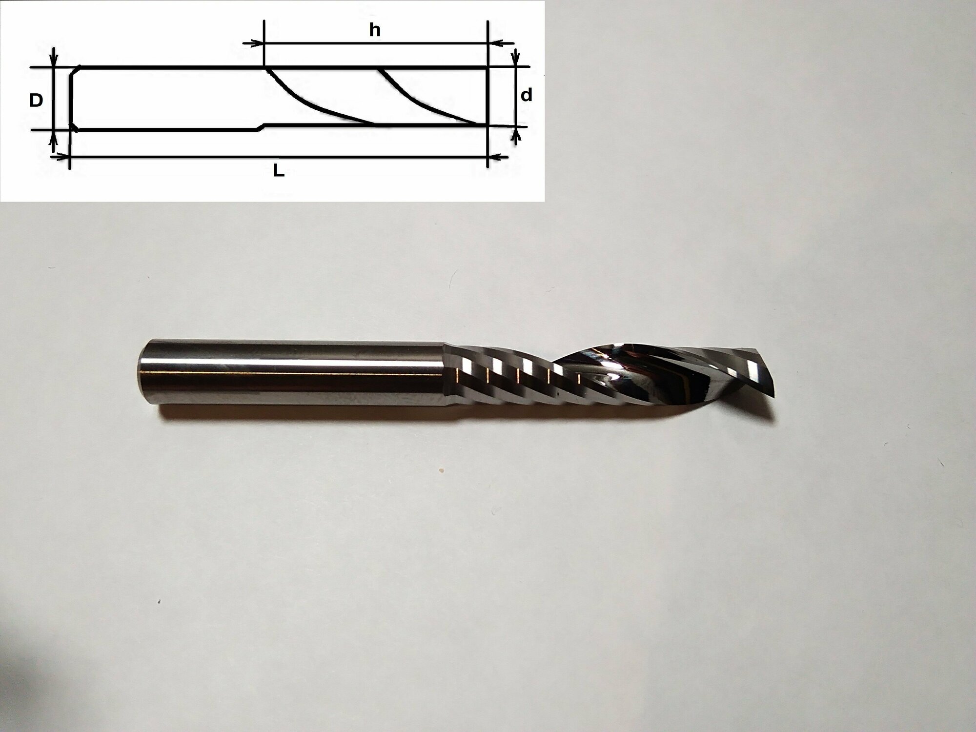 Фреза спиральная однозаходная по акрилу YKL 628, d-6.0/ h-28/ D-6/ L-60. A series для ЧПУ станка