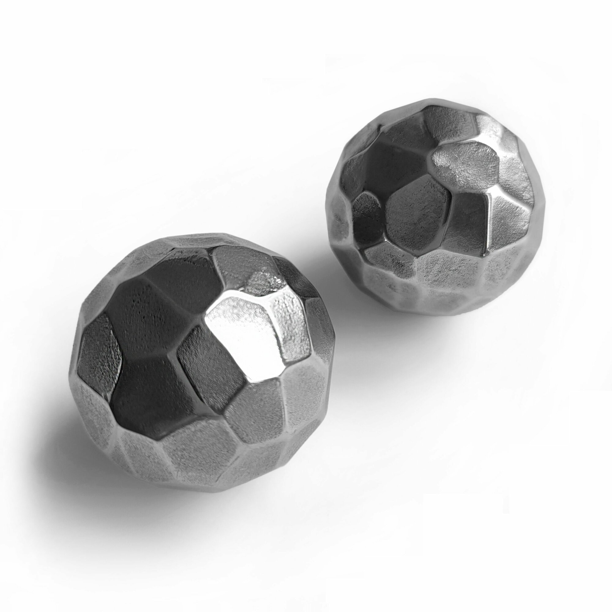 Шары кованые нержавеющие 40 мм