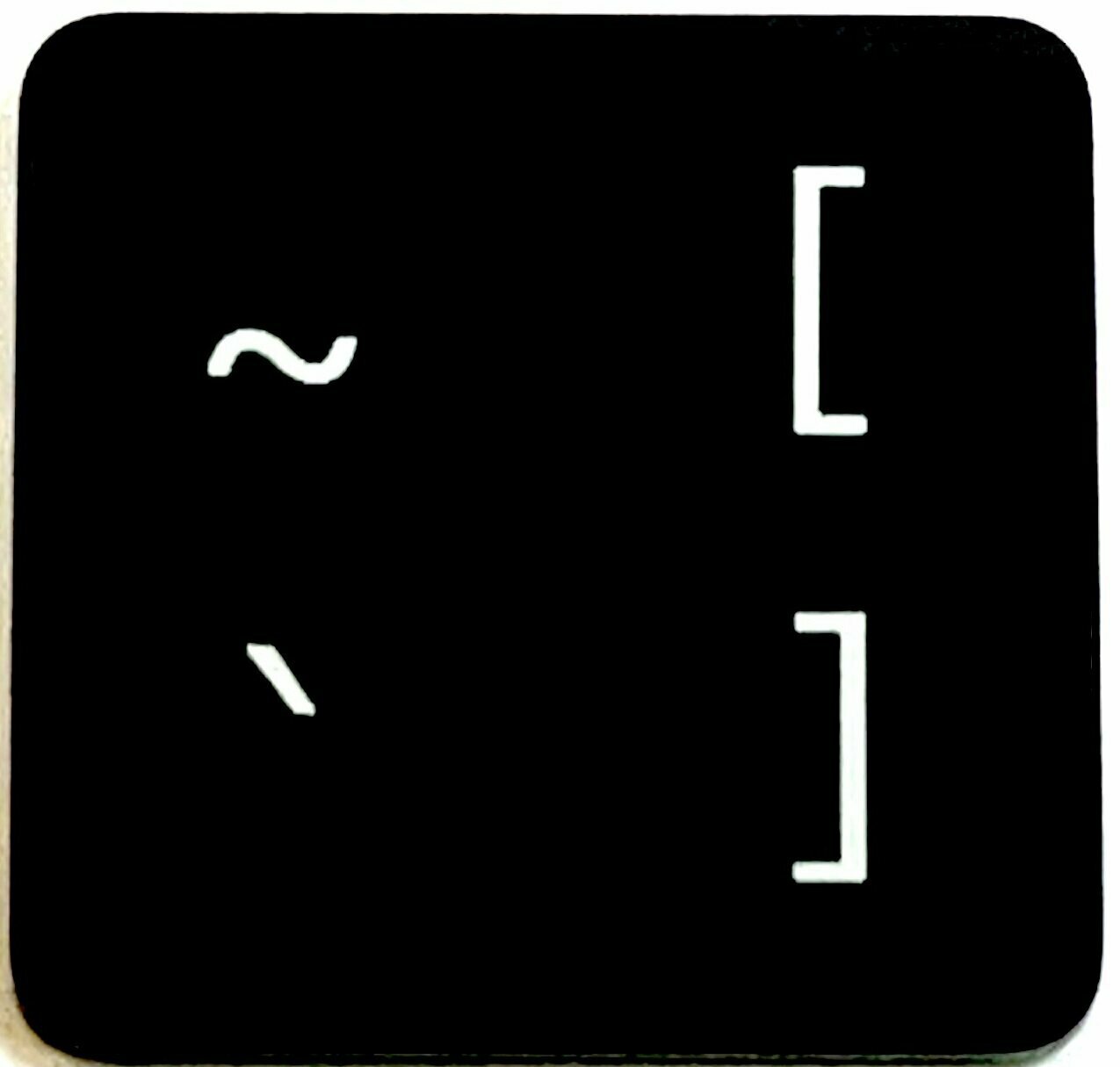 Кнопка клавиша тильда Macbook AIR PRO 2018-2019