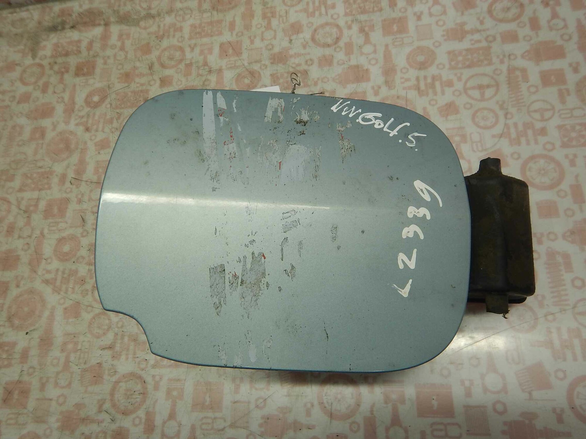 Лючок бензобака Renault Clio 3 8200582902 арт. 260704
