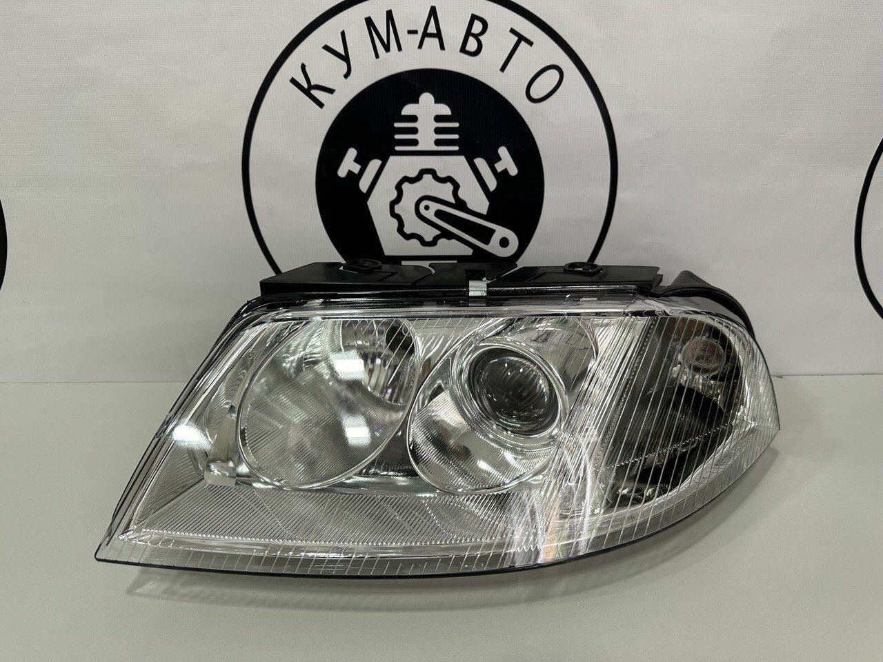 Левая фара Фольксваген пассат Б5+ passat b5 Dpa отличное качество