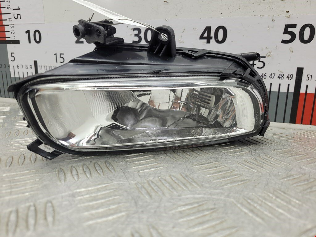 Фара противотуманная правая Audi A8 D3 арт. 2115165