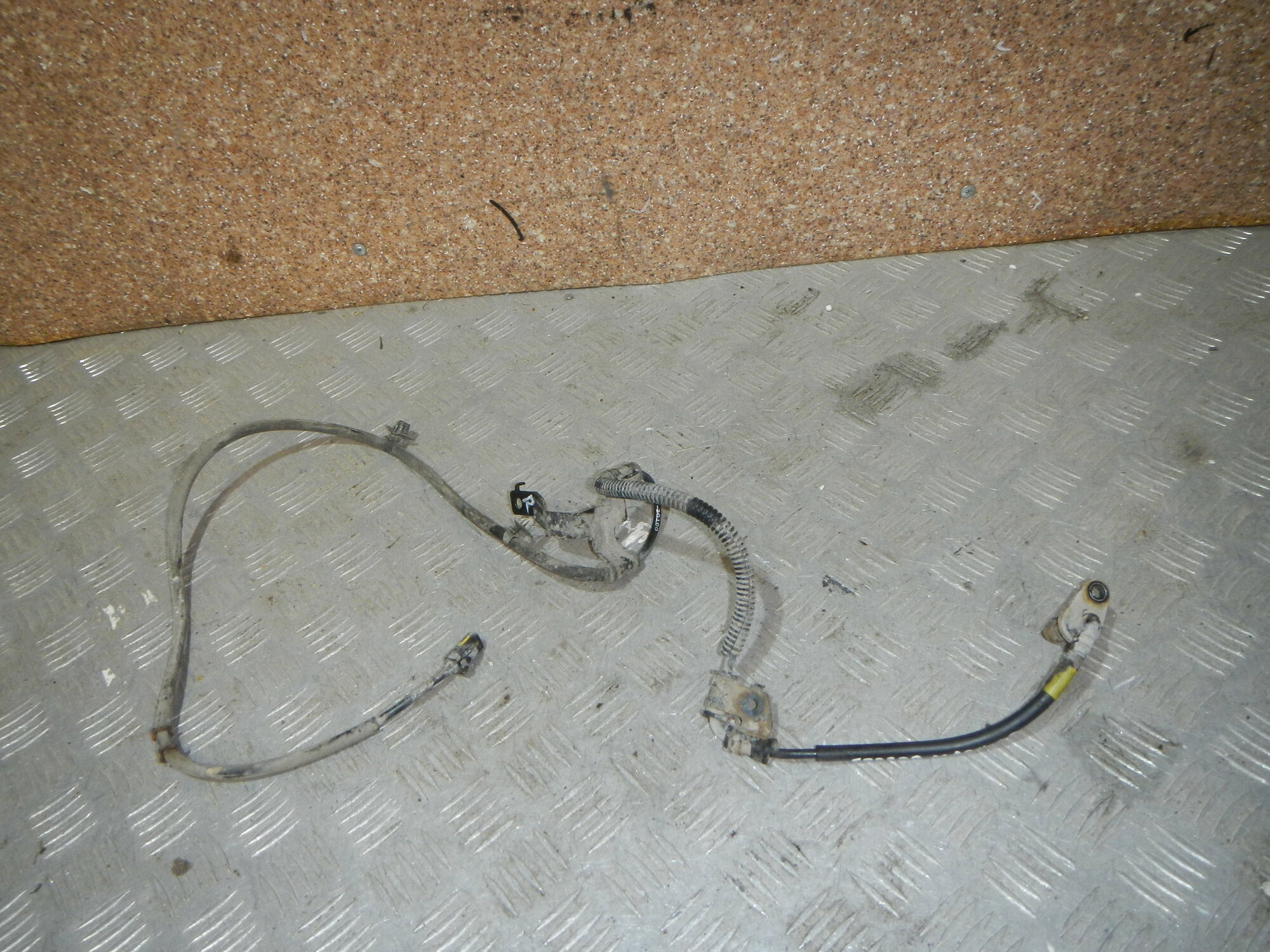 Б/У Датчик ABS передний правый, KIA (Киа)-MAGENTIS (05-10) KIA MAGENTIS (05-10) Без видимых повреждений. 572328 Hyundai-...